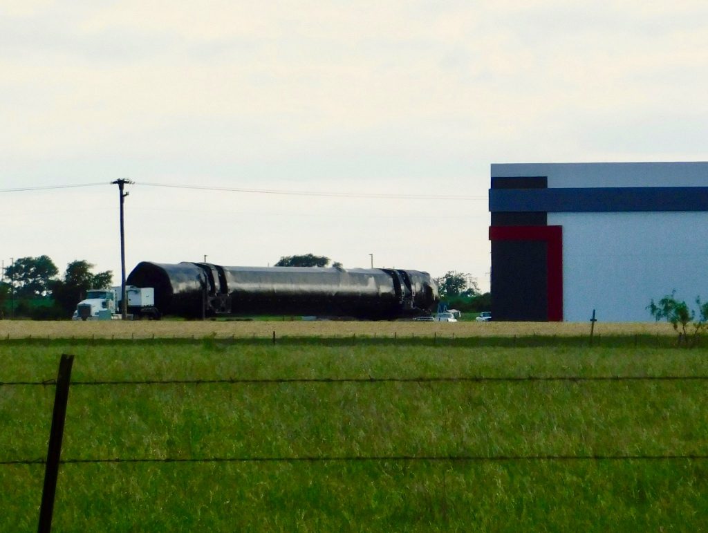 SpaceX New Booster To Debut On Cargo Dragon 2's Second Launch - TechStory