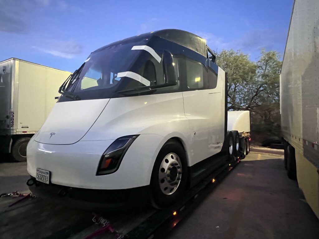 Tesla Semi electric trucks spotted being shipped to start deliveries ...