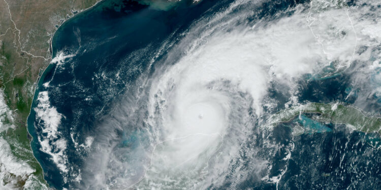 Hurricane Milton Spurs Florida to Deploy Emergency EV Charging Stations ...