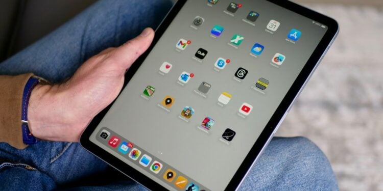 The 2025 iPad Air May Finally Get a 90Hz Refresh Rate - TechStory