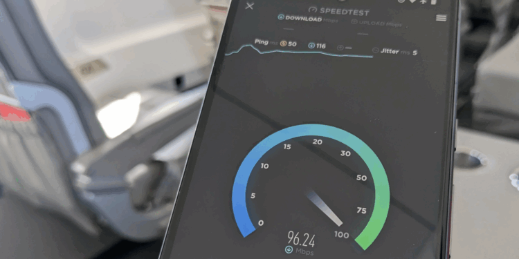 13 Airlines Adopt Starlink to Offer 250 Mbps High-Speed Wi-Fi at 30,000 ...